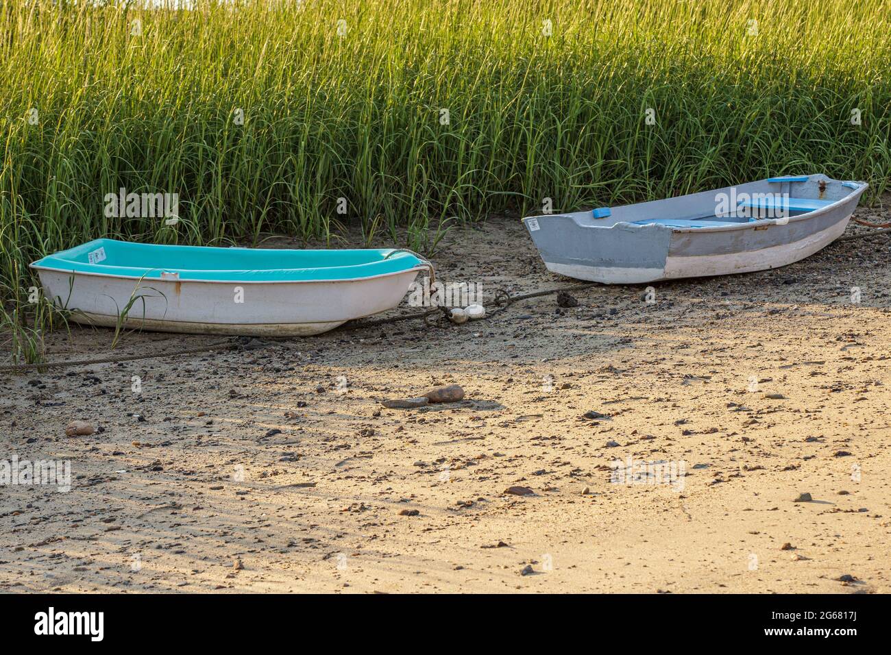 Rowboats hi-res stock photography and images - Alamy