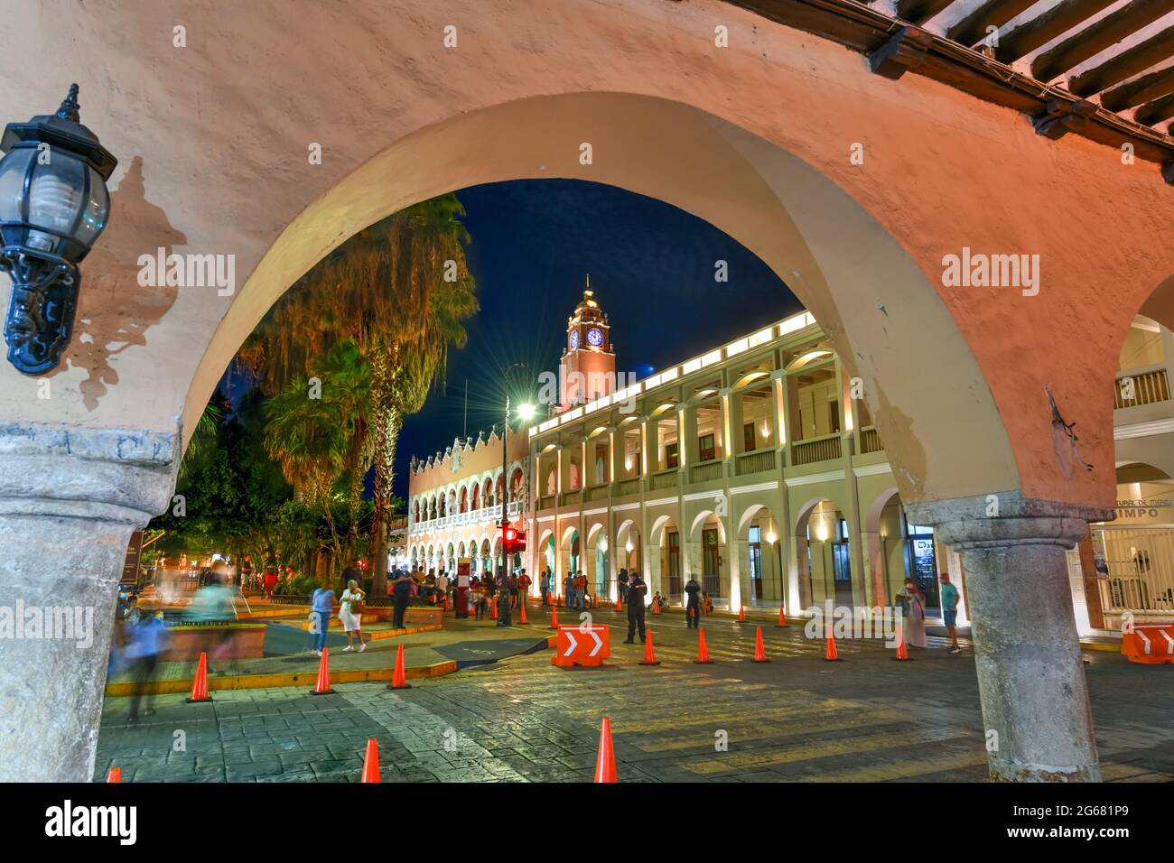 Merida city tour hi-res stock photography and images - Alamy