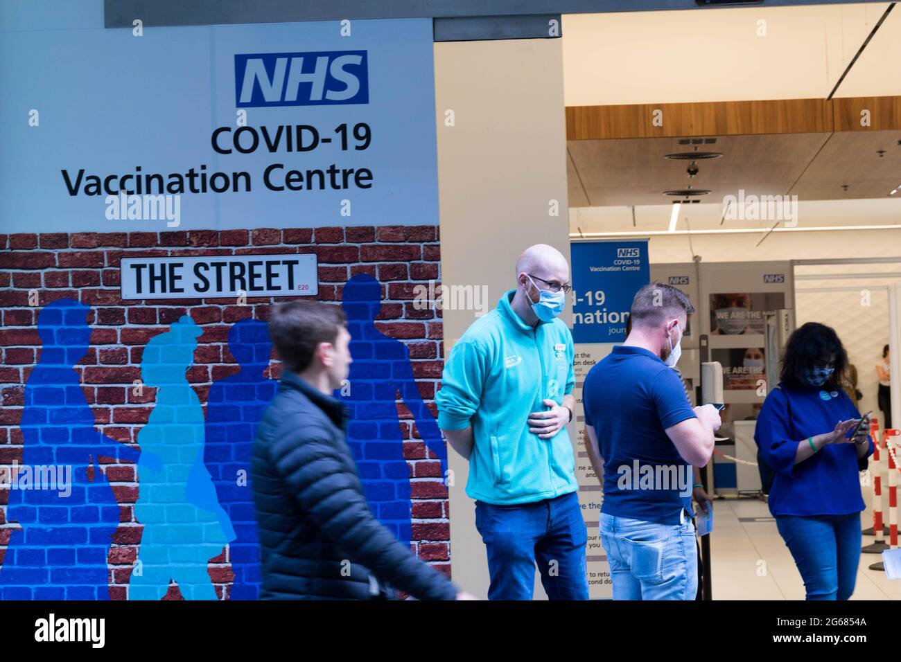 Nhs taff hi-res stock photography and images - Alamy