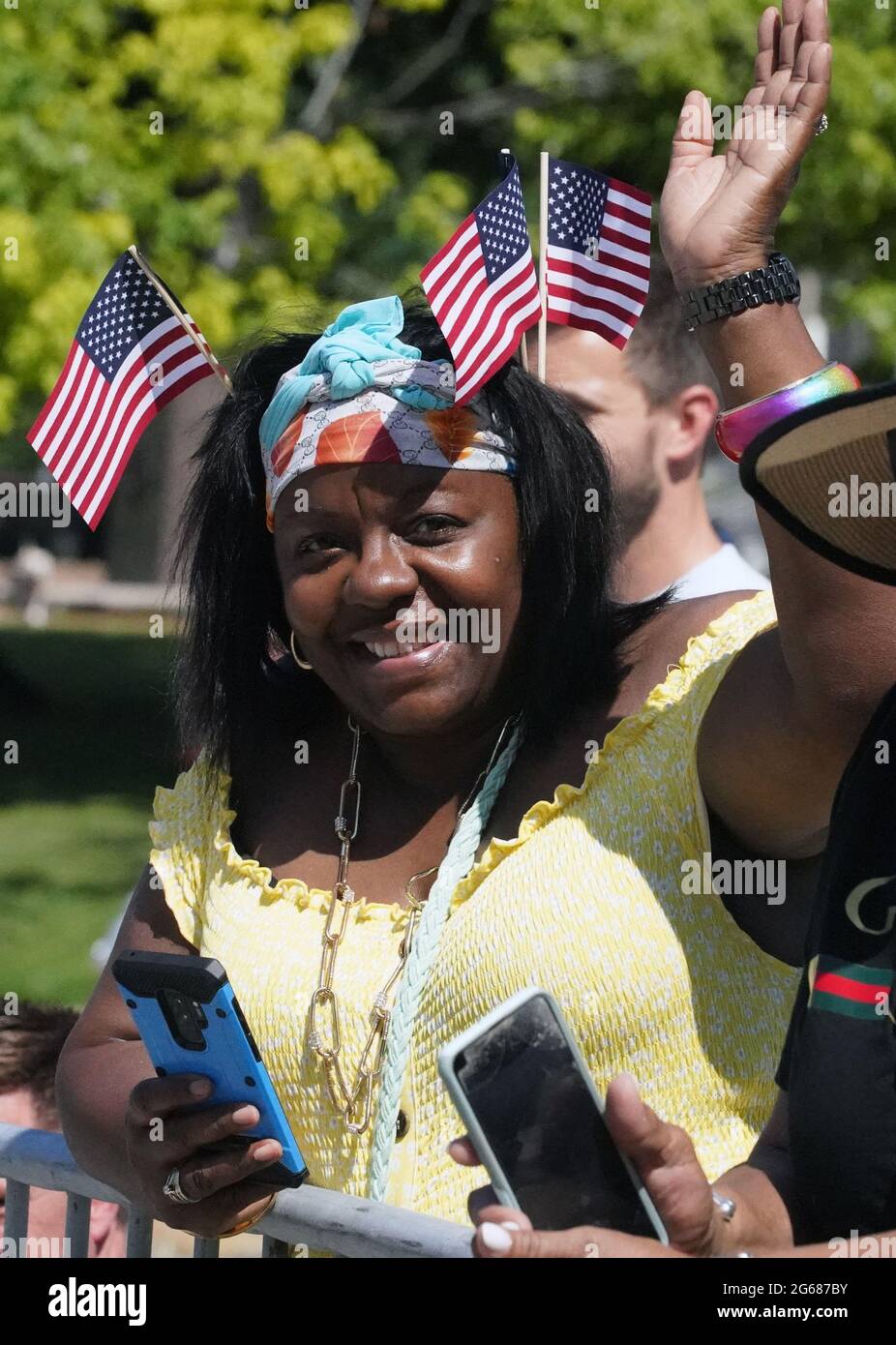 American floats parade hi-res stock photography and images - Alamy