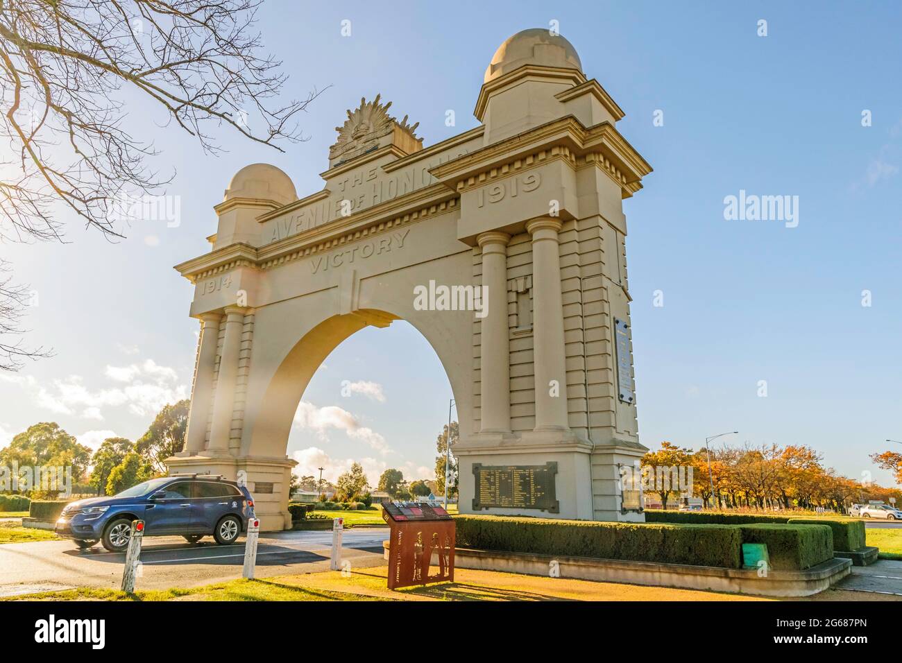 Victory arch ballarat hi-res stock photography and images - Alamy