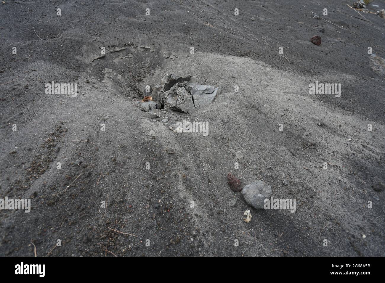 Eruption of Anakkraktau Sunda Strait Indonesia Stock Photo - Alamy