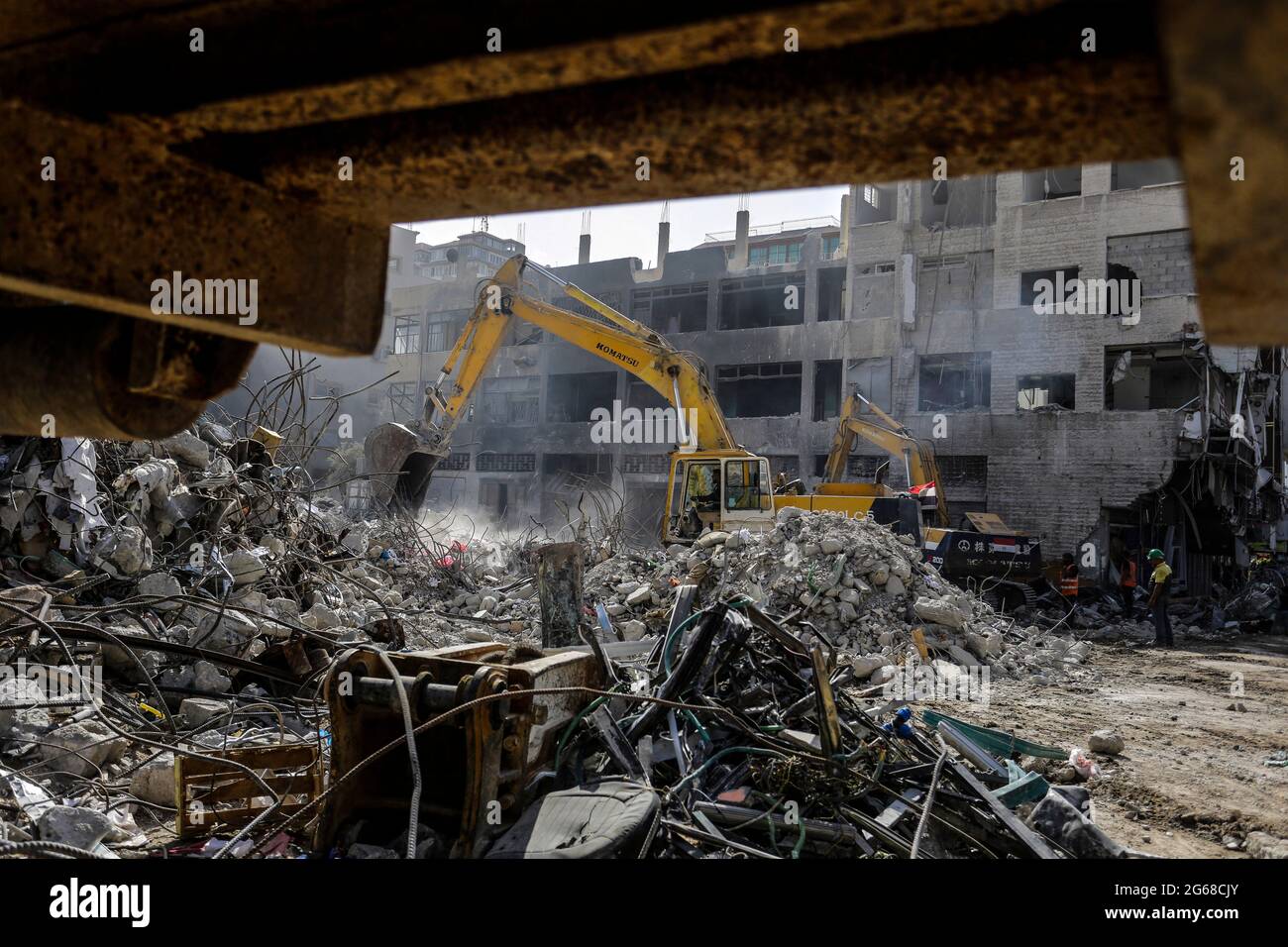 Destroyed machines hi-res stock photography and images - Alamy