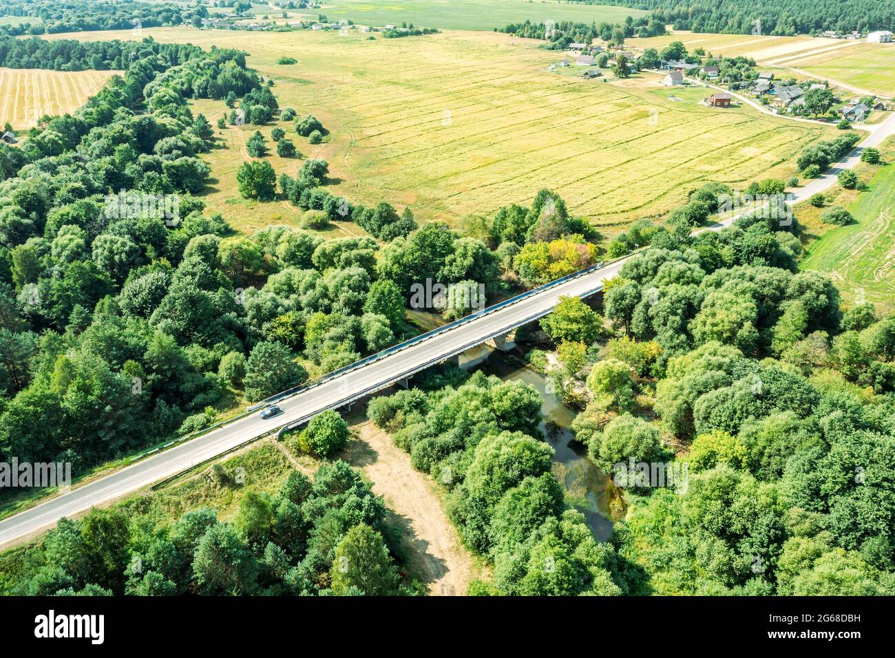 Rural country scene path winding hi-res stock photography and images ...