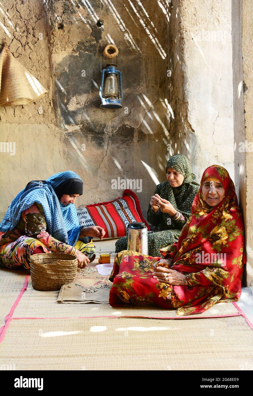 OMAN. HAJAR MOUNTAINS. IN THE OLD VILLAGE OF AL HAMRA, THE MUSEUM OF ...