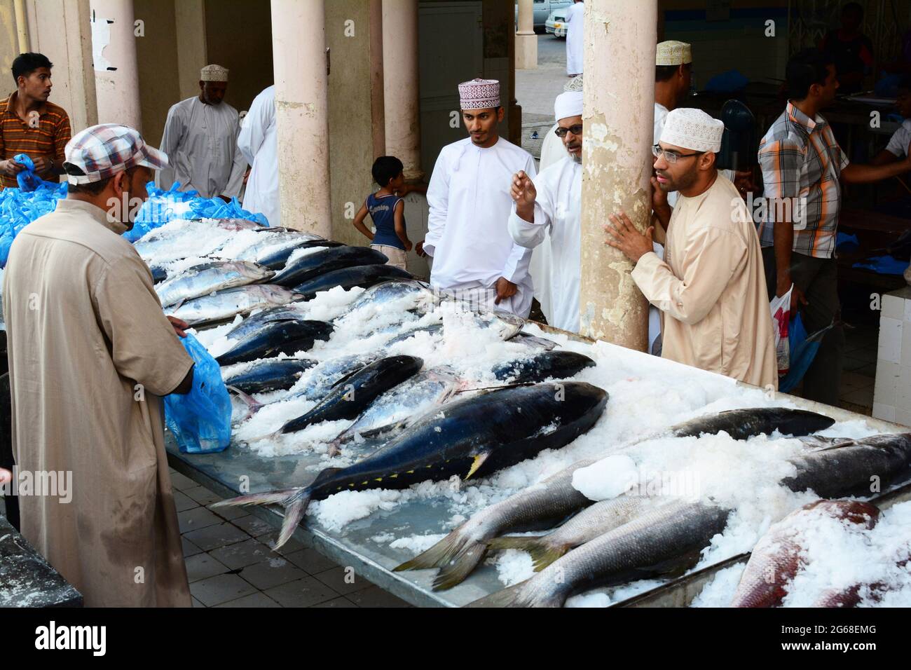 Oman arabic fish hi-res stock photography and images - Alamy