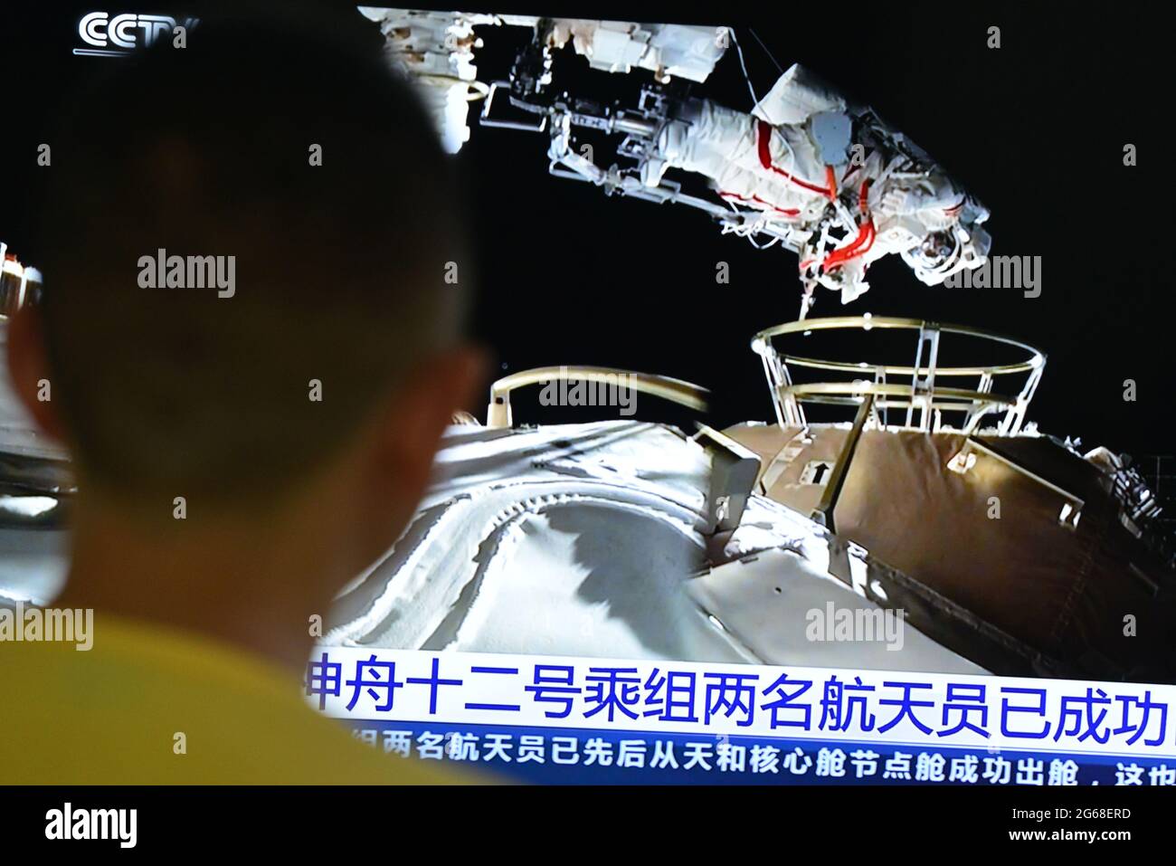 Tang Astronaut Commercial