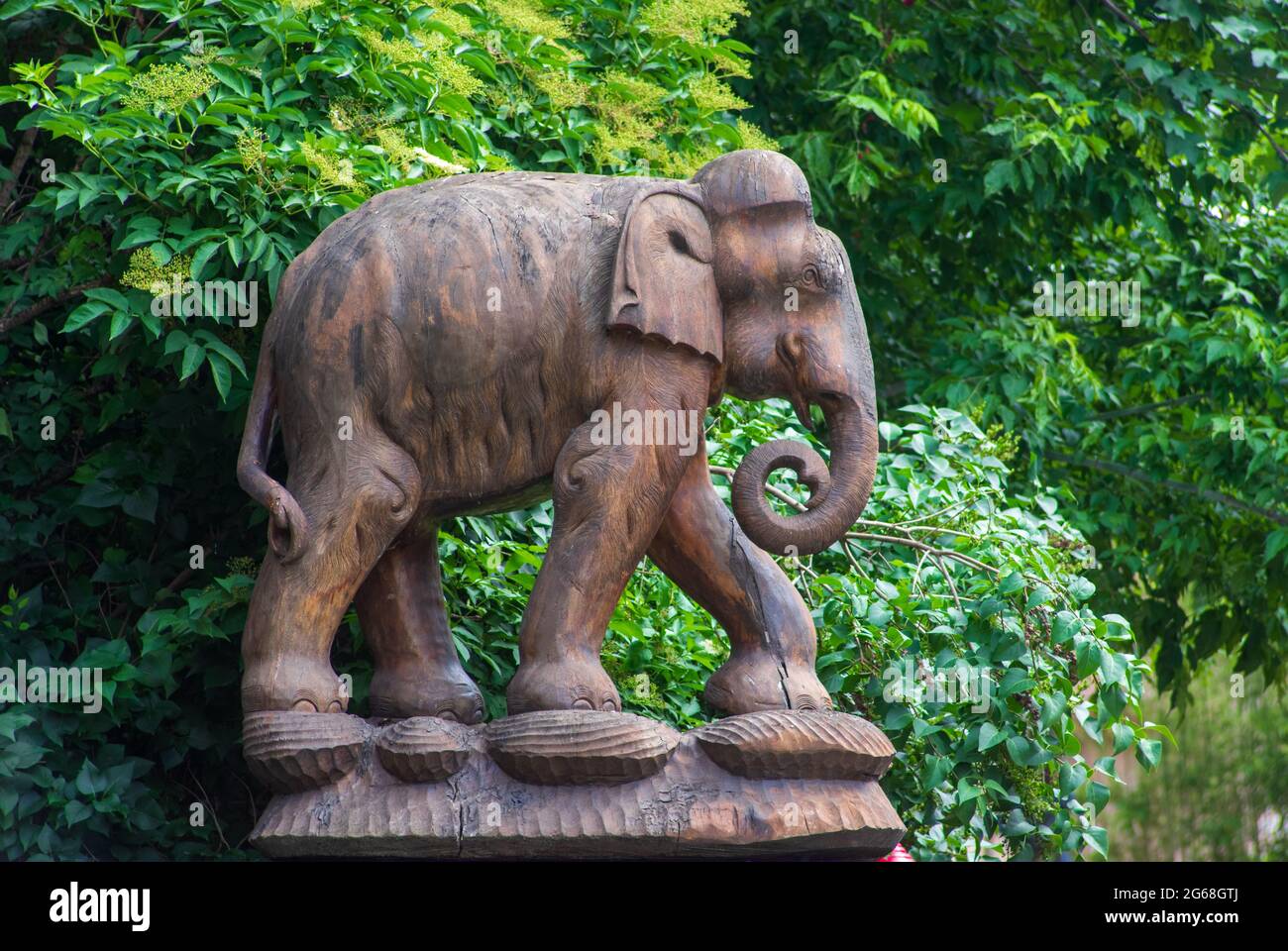 wooden statue of asian elephant at Zoo Leipzig Stock Photo - Alamy
