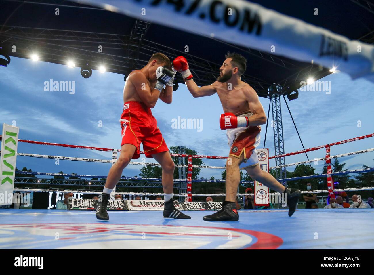 Pugilato hi-res stock photography and images - Alamy