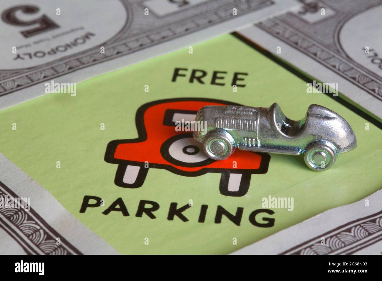 Monopoly board game uk hi-res stock photography and images - Alamy