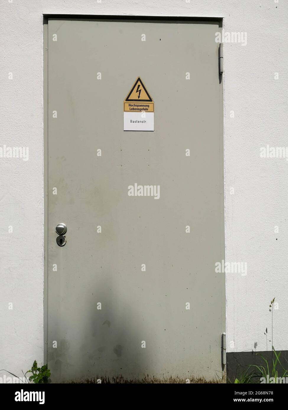 Outdoor Electric Power Plant Building Stock Photo - Alamy