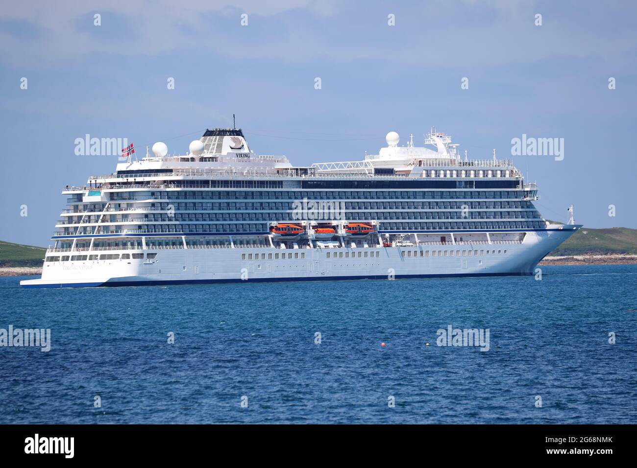 Viking venus cruise ship hi-res stock photography and images - Alamy