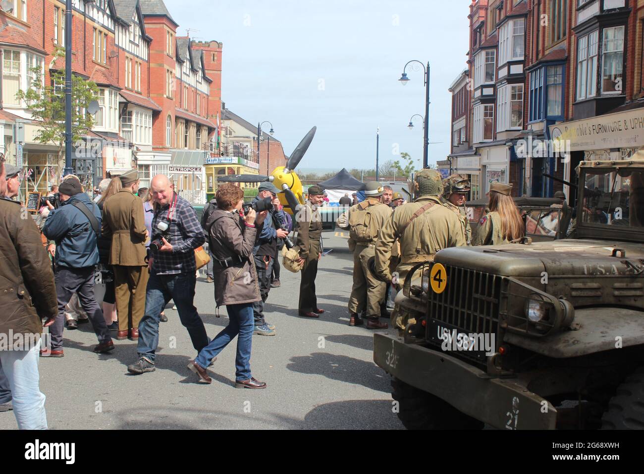 Colwyn Bay rolls back the years for a forties military festival war weekend it includes re ...