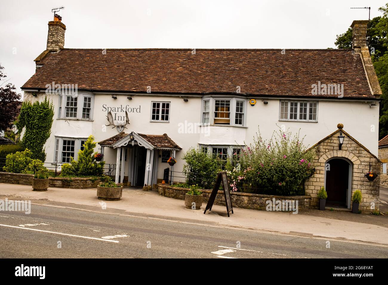 The exterior of the Sparkford Inn pub in the village of Sparkford ...