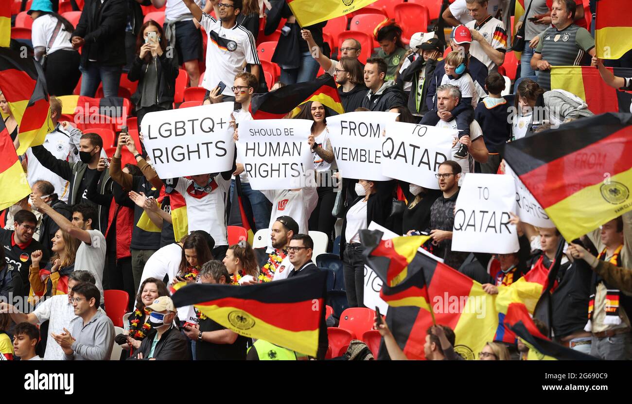 Human rights poster hi-res stock photography and images - Alamy