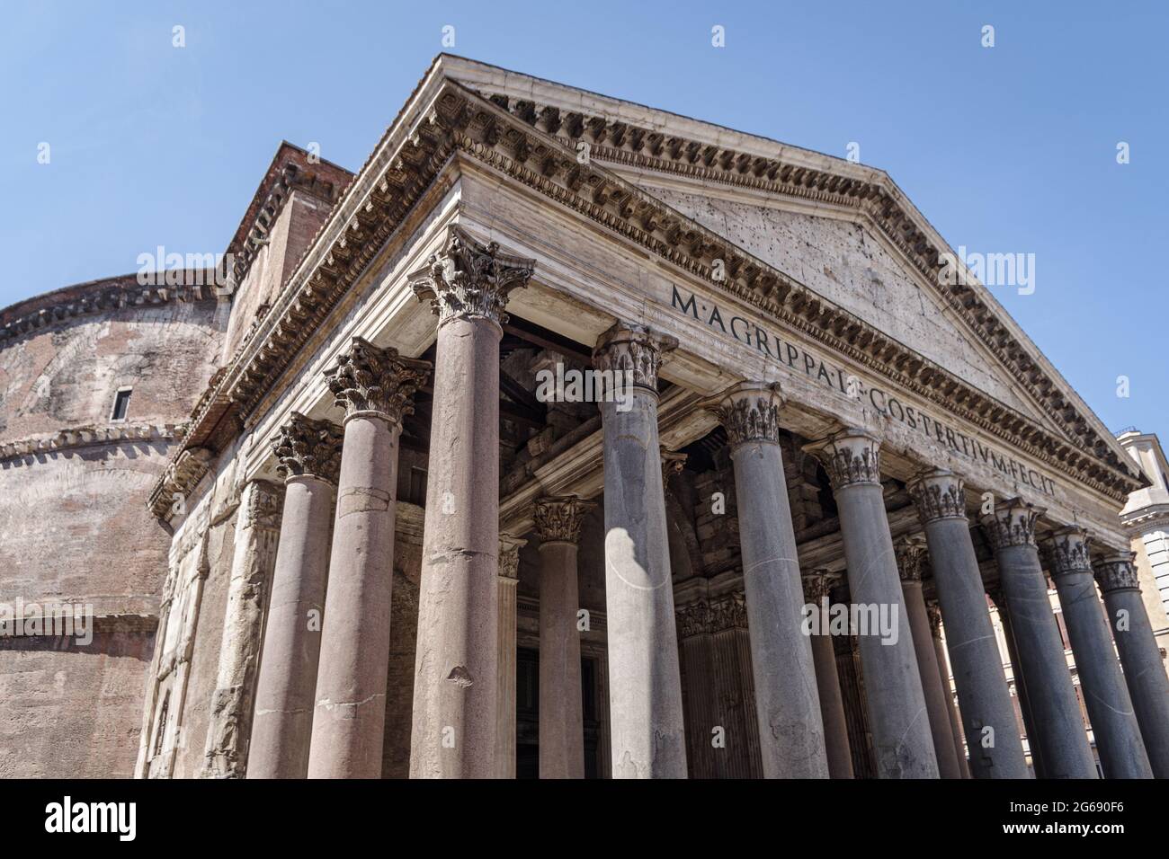 Exterior of the Pantheon in Rome, Italy Stock Photo - Alamy
