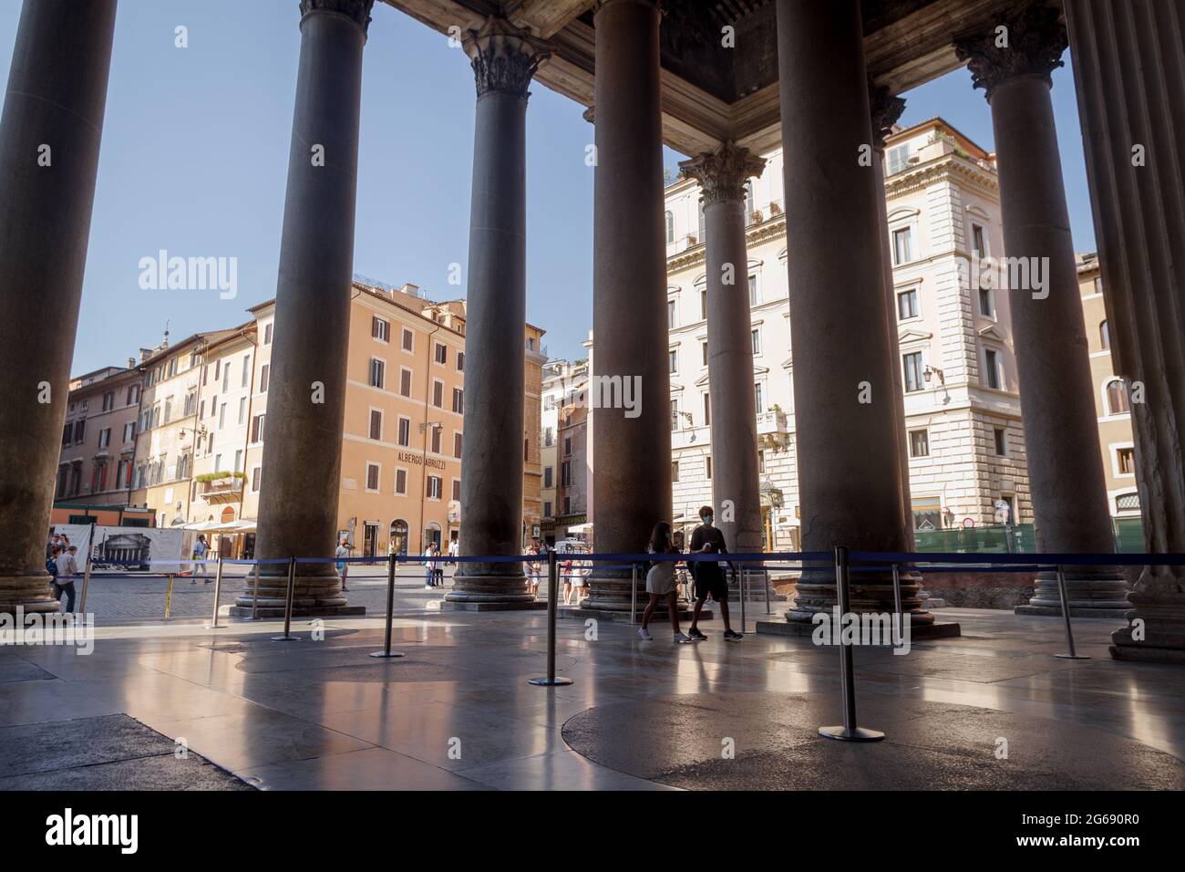 Low angle view of columns the Pantheon entrance, Rome Stock Photo - Alamy