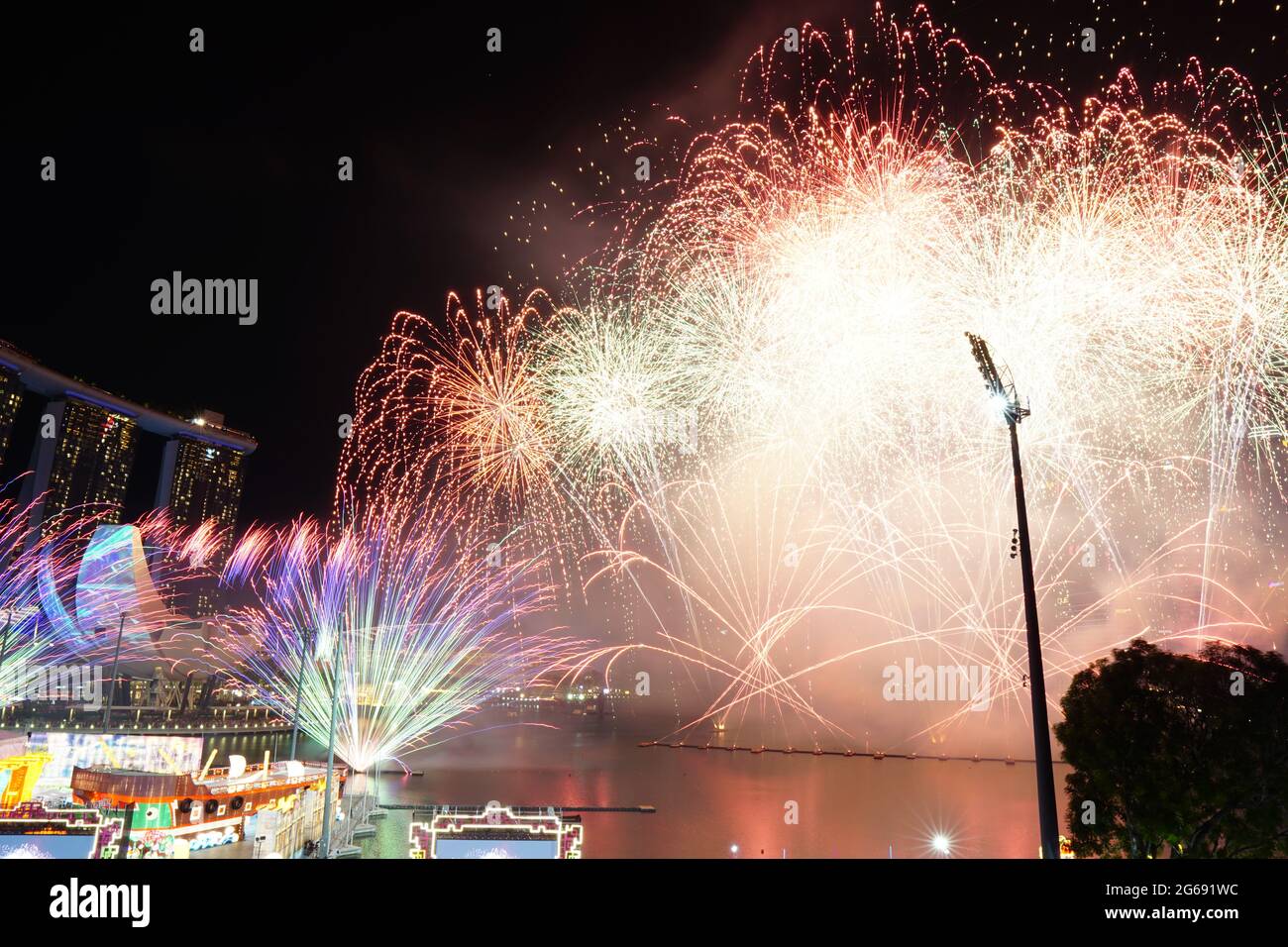 Cny firework hi-res stock photography and images - Alamy