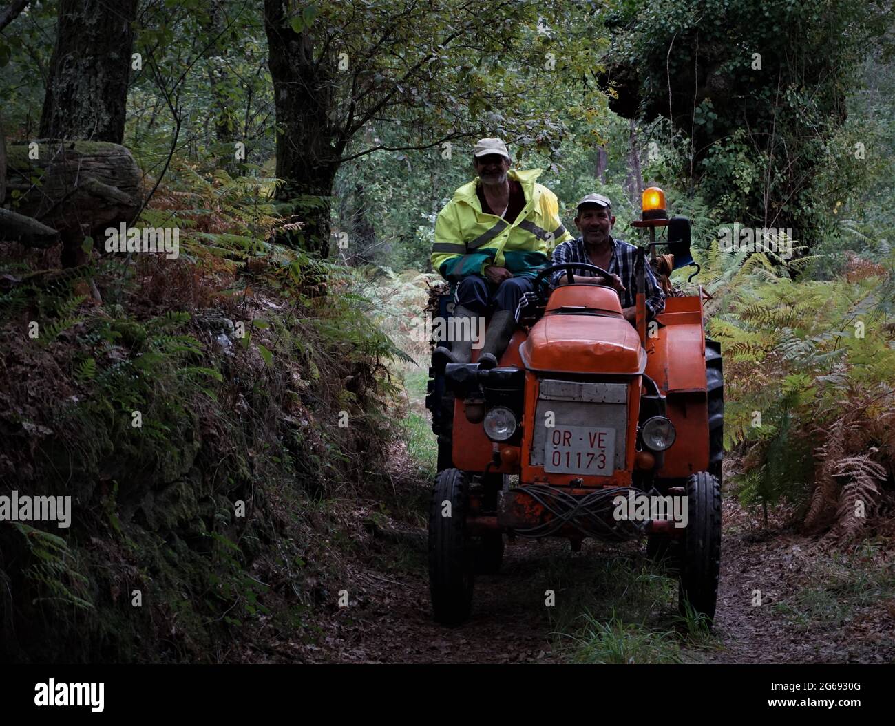 Tractor middle of road hi-res stock photography and images - Alamy