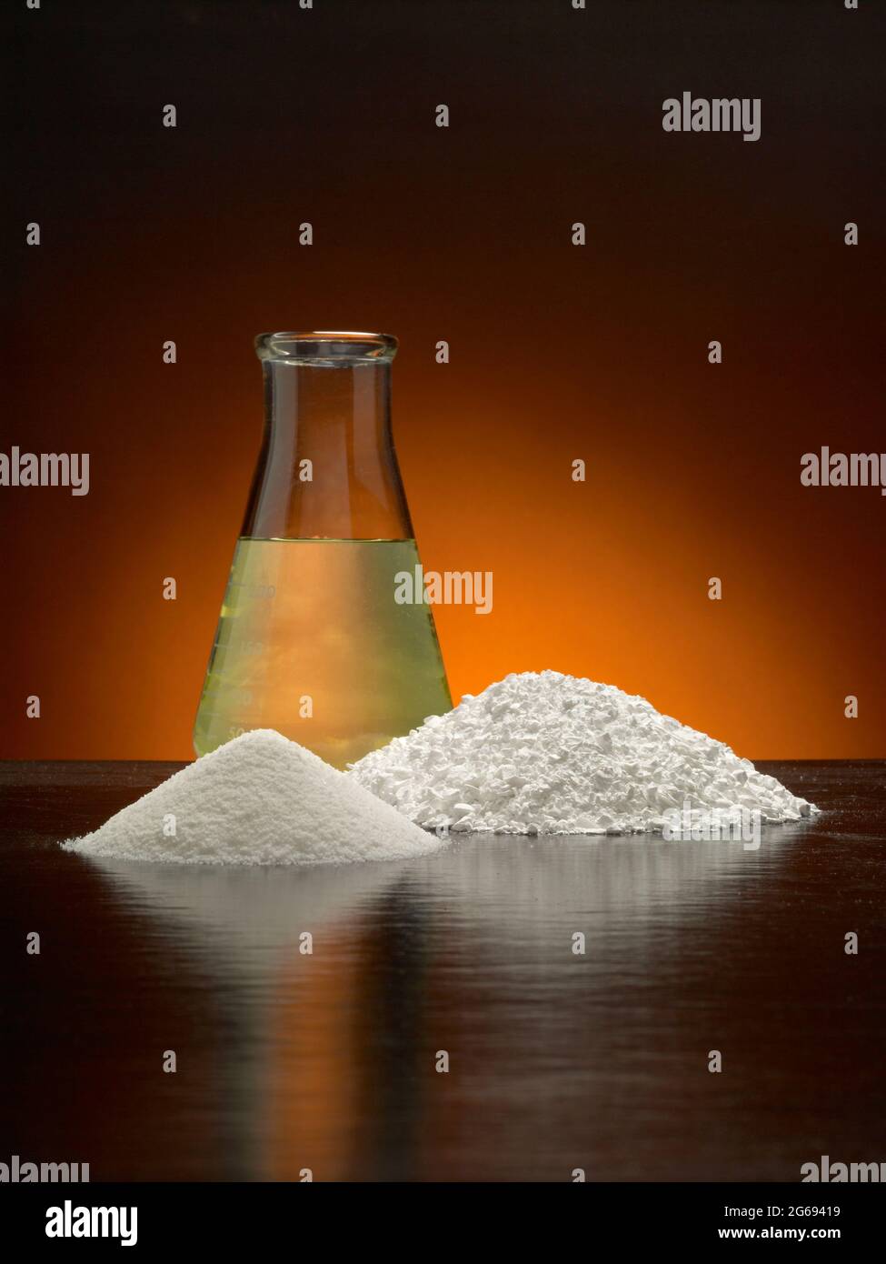 Raw lithium in various forms Stock Photo - Alamy