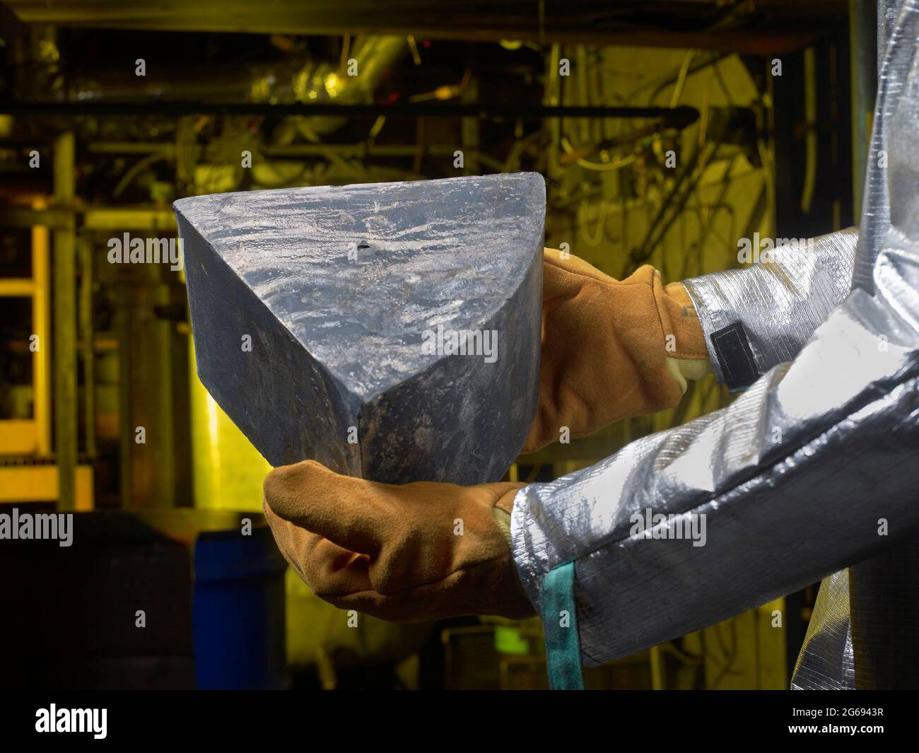 Lithium metal hi-res stock photography and images - Alamy