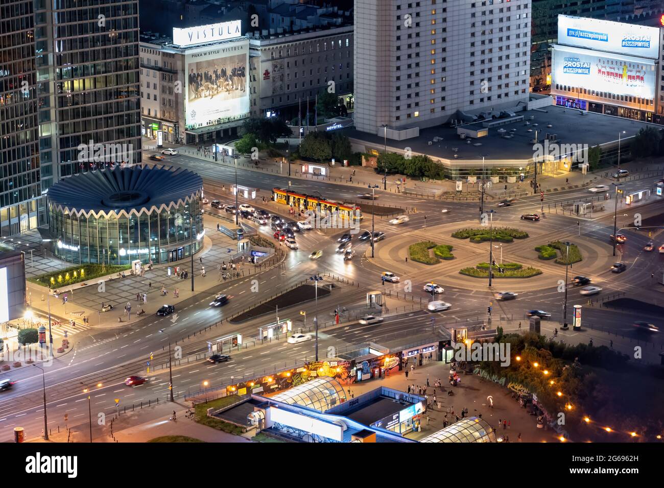 Warsaw traffic cars transportation roundabout hi-res stock photography ...