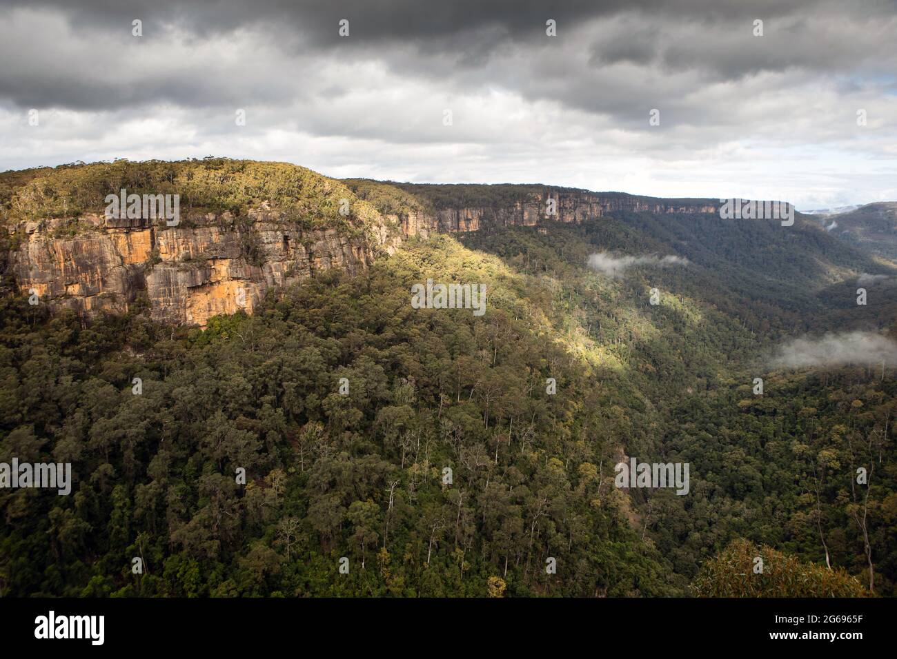 Fitzroy falls morton national park hi-res stock photography and images ...