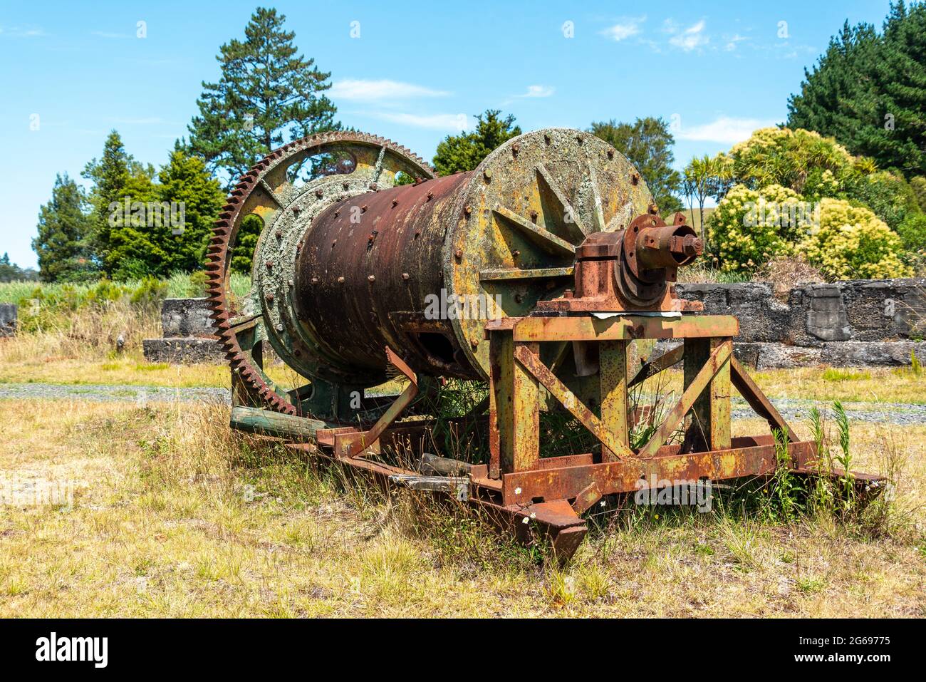Historic windlass hi-res stock photography and images - Alamy
