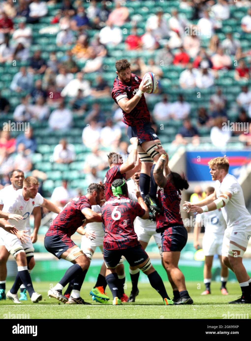 America wins independence hi-res stock photography and images - Alamy