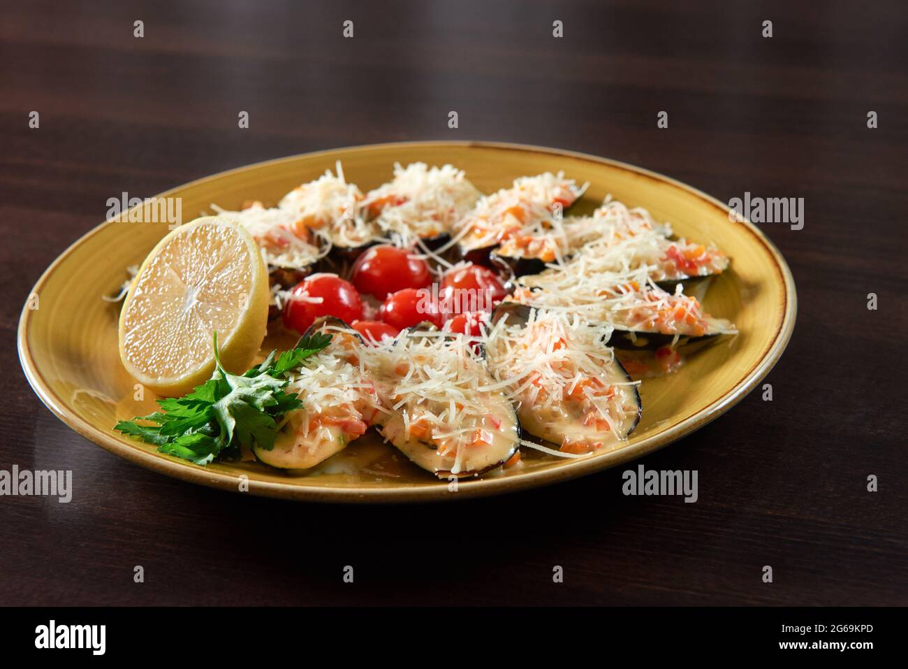 Shellfish mussels served at the restaurant Stock Photo - Alamy