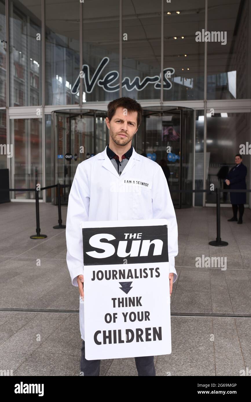 London, UK. 4th July, 2021. "Free the Press" action by Extinction ...