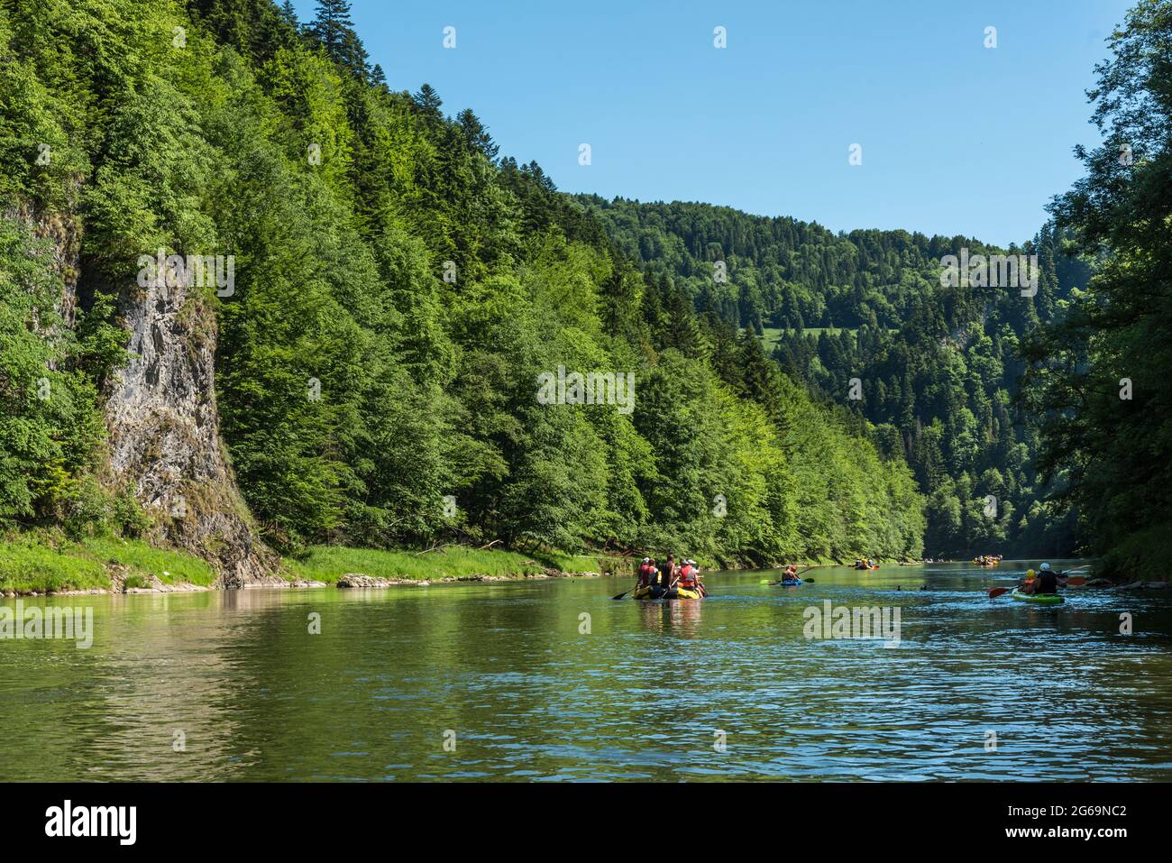 Rafting down the Dunajec through Poland and Slovakia Stock Photo - Alamy