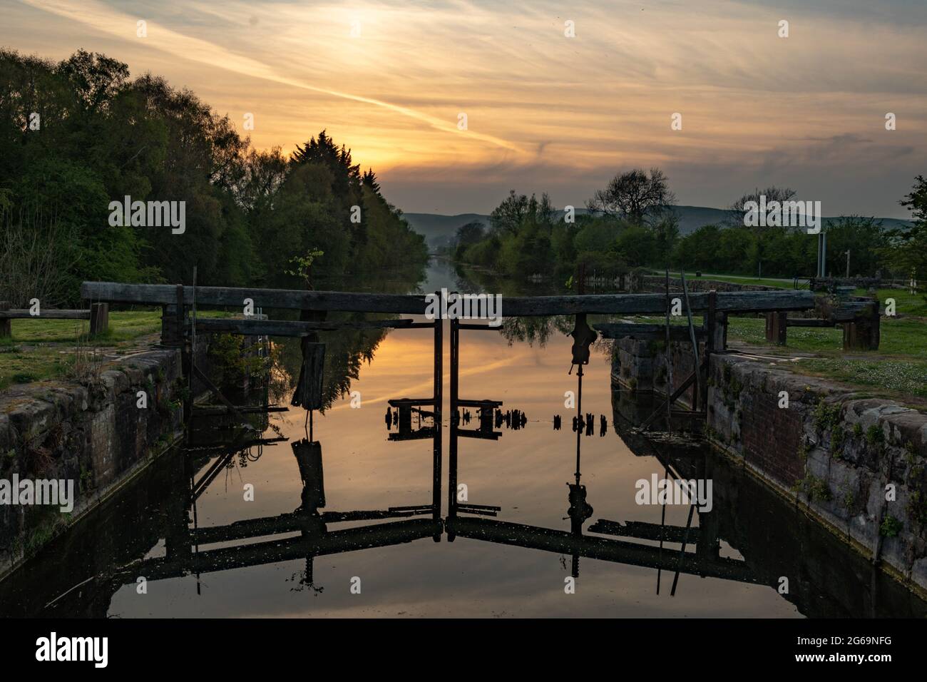 Ulverston canal hi-res stock photography and images - Alamy