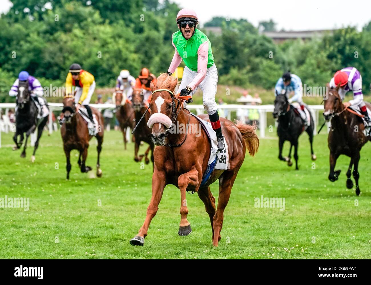 Hamburg, Germany. 04th July, 2021. Horse racing: Gallop, 152nd German ...