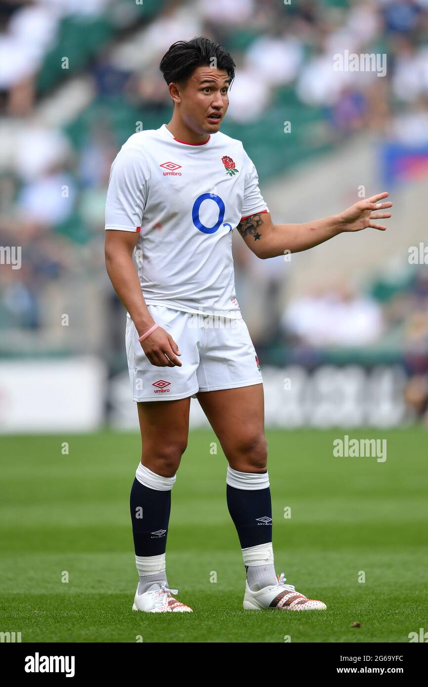 Twickenham Stadium, England, UK. 4th July, 2021. England's Marcus Smith ...