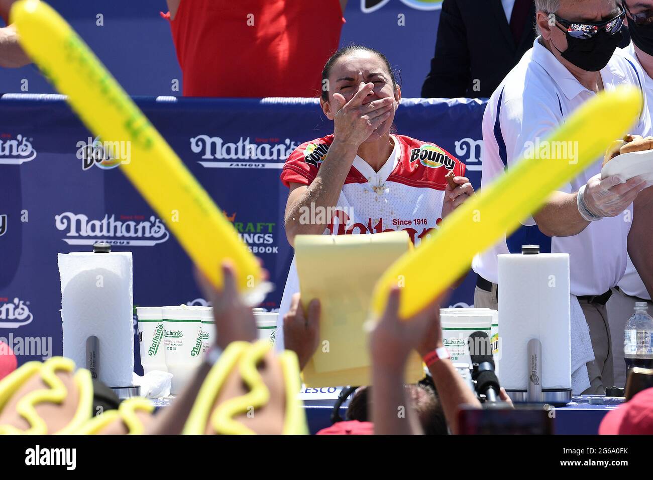 Odds on favorite female competitive eater, Michele Lesco competes in ...