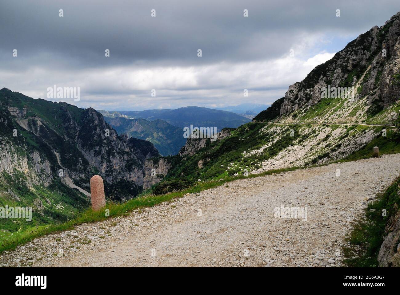 WWI, mount Pasubio Scarrubi Italian militaty mule track Stock Photo - Alamy