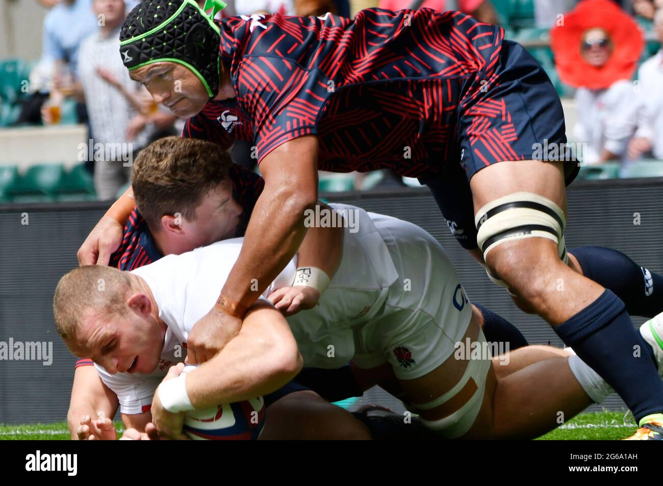 Sam underhill england hi-res stock photography and images - Alamy