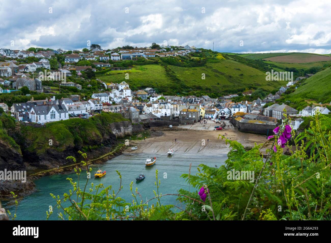 Port Isaac, Cornwall, UK Stock Photo - Alamy