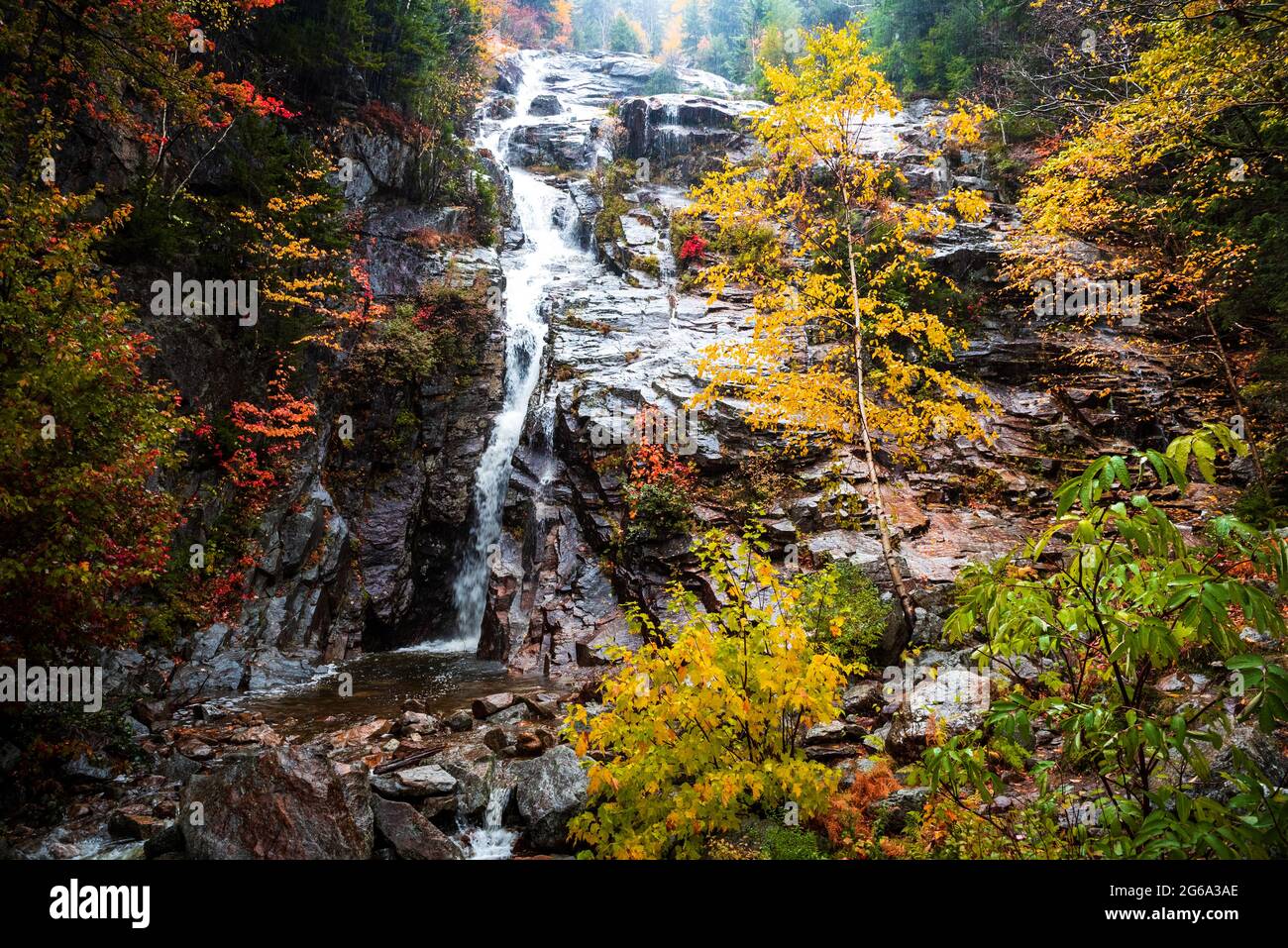 Silver cascade in the White mountains Stock Photo - Alamy