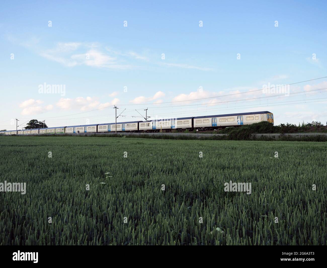 A Class 319 Electric Multiple Unit heads from Northampton Traction ...