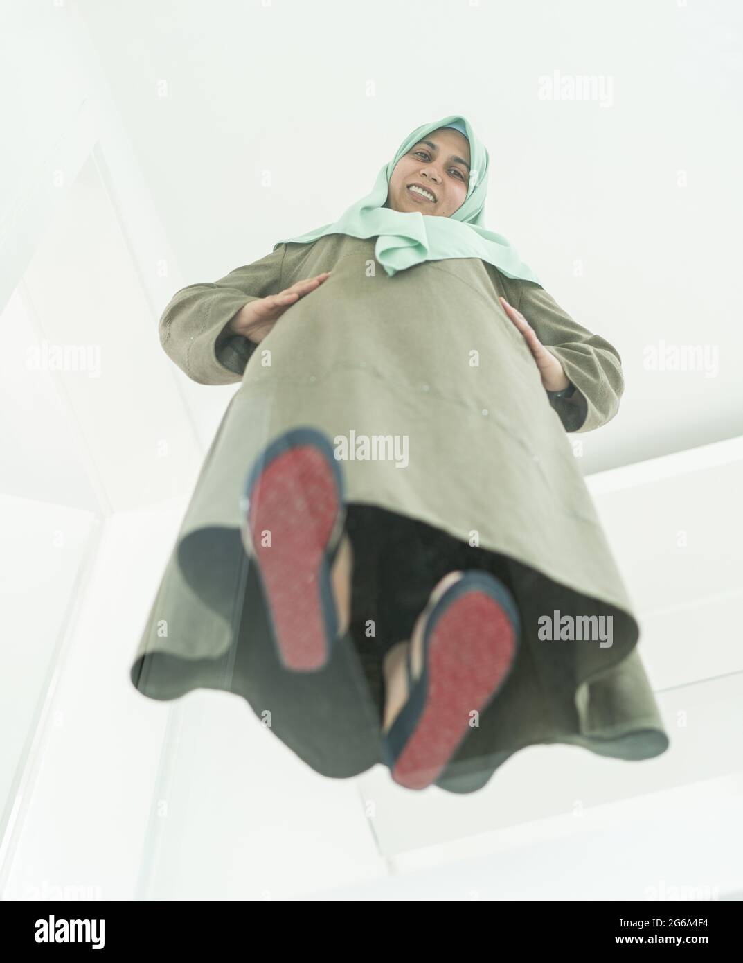 Hijab feet hi-res stock photography and images - Alamy