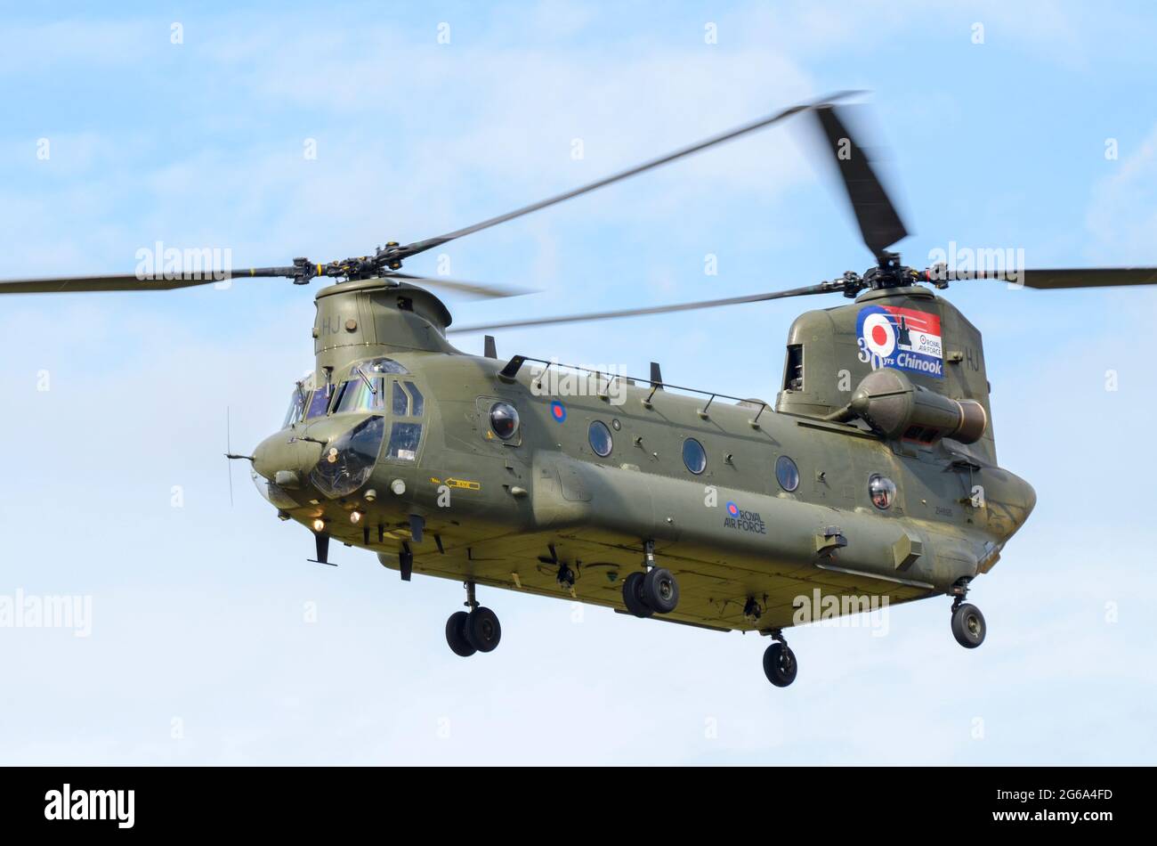 Boeing ch47 chinook of the raf hi-res stock photography and images - Alamy