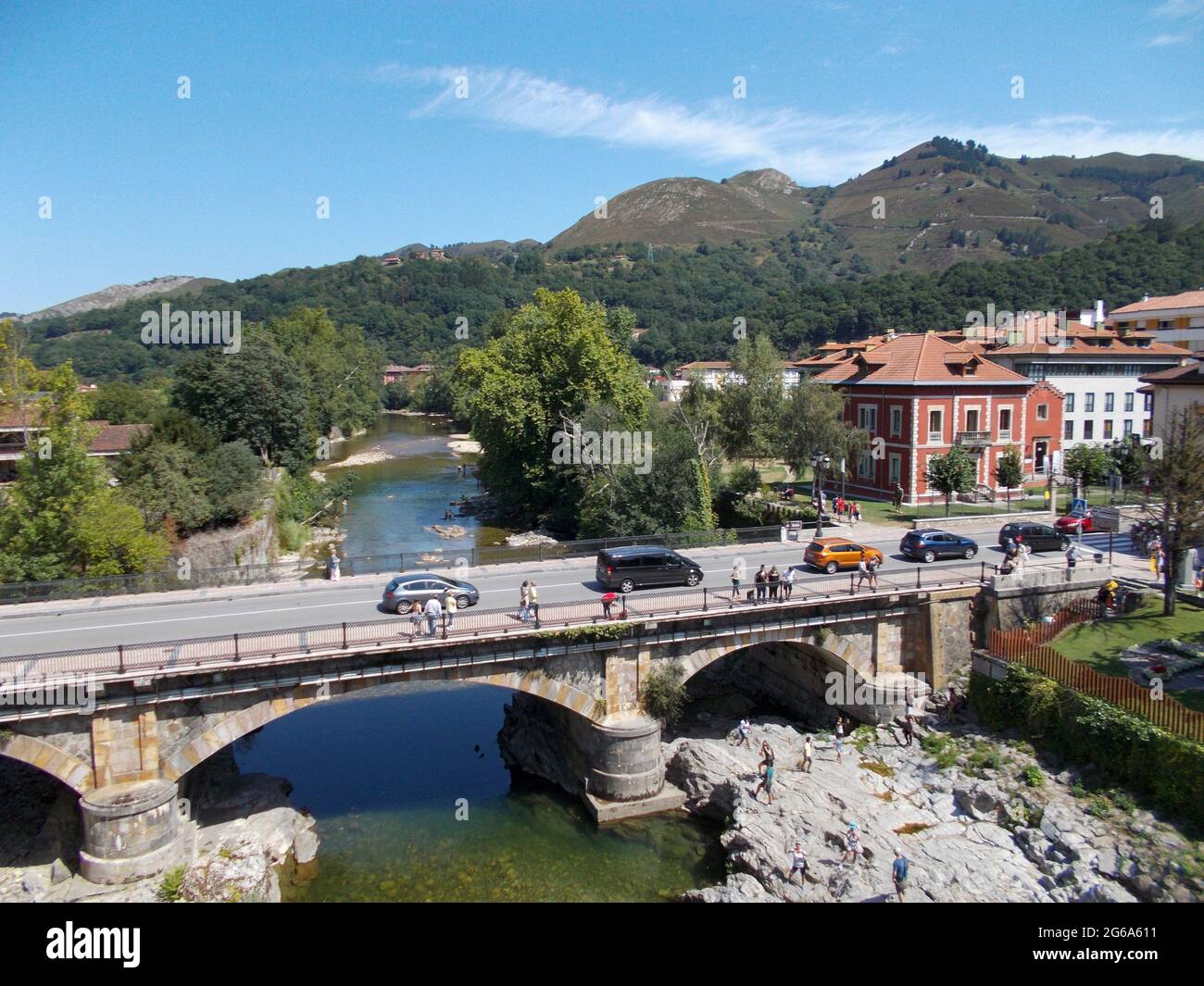Puente medieval de cangas hi-res stock photography and images - Alamy