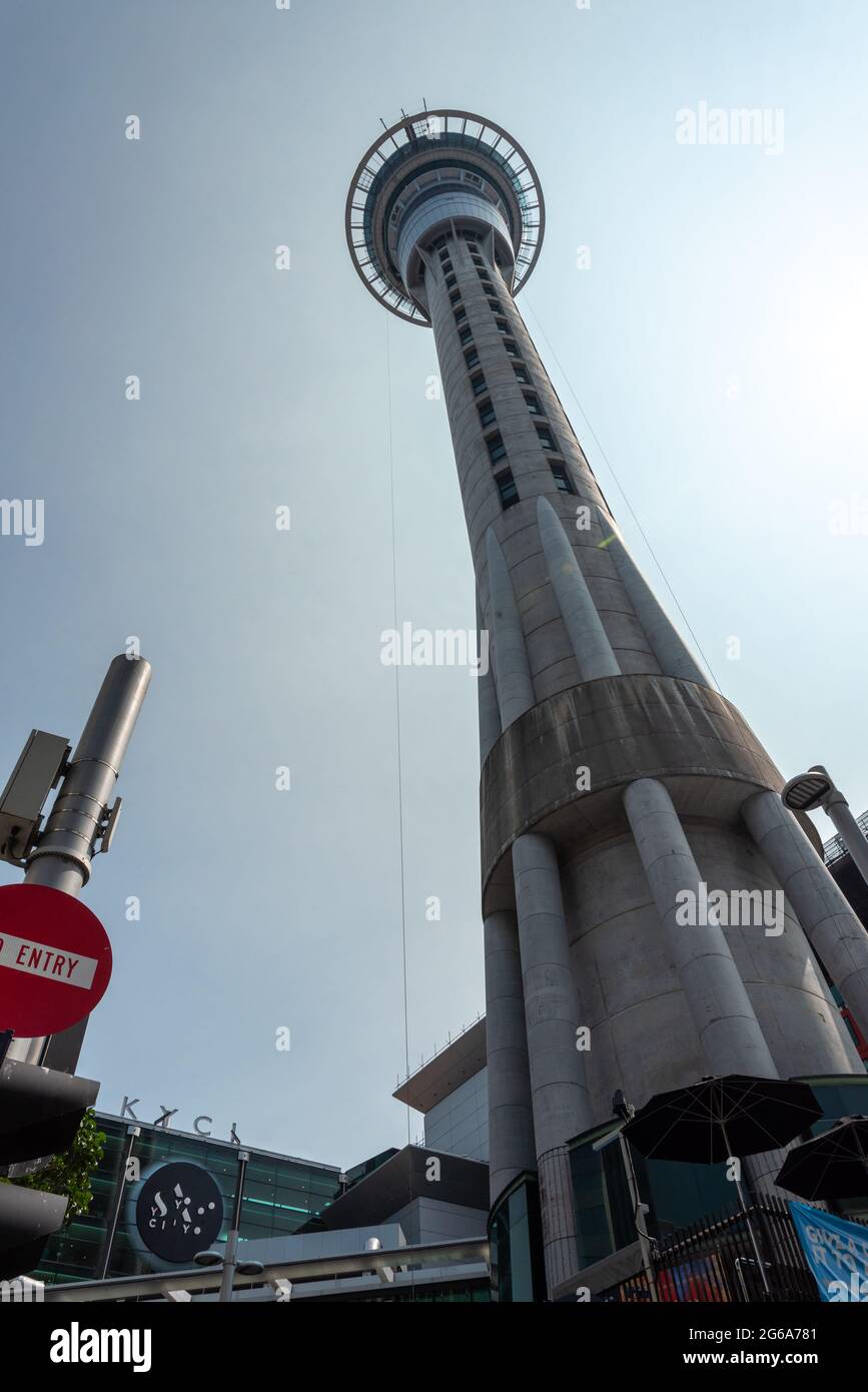 Skytower auckland observation hi-res stock photography and images - Alamy