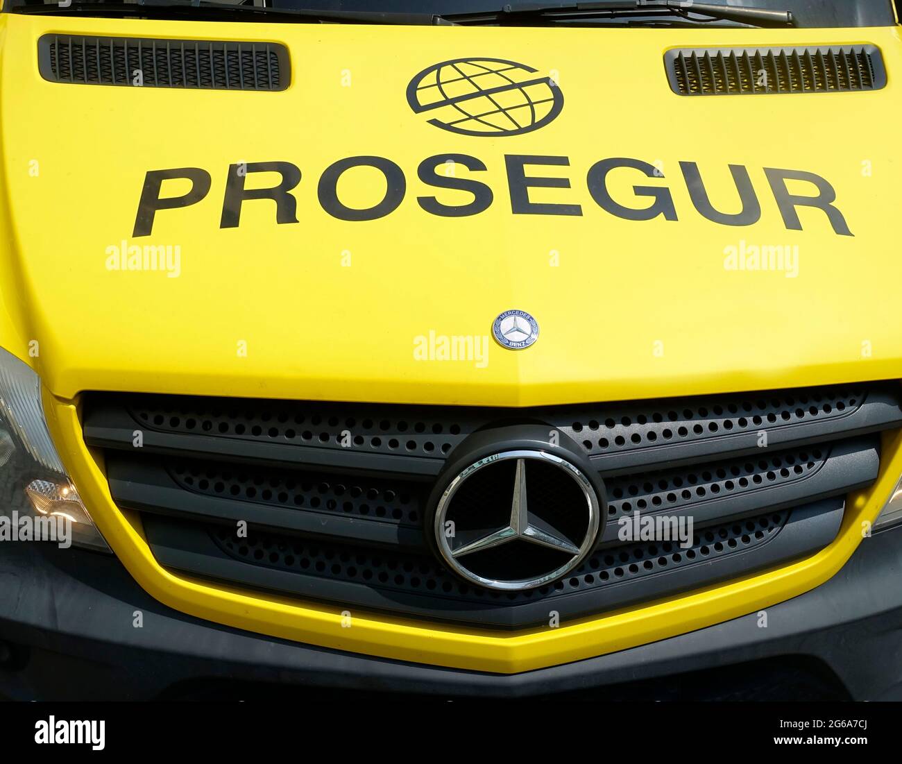 Prosegur compania de seguridad hi-res stock photography and images - Alamy