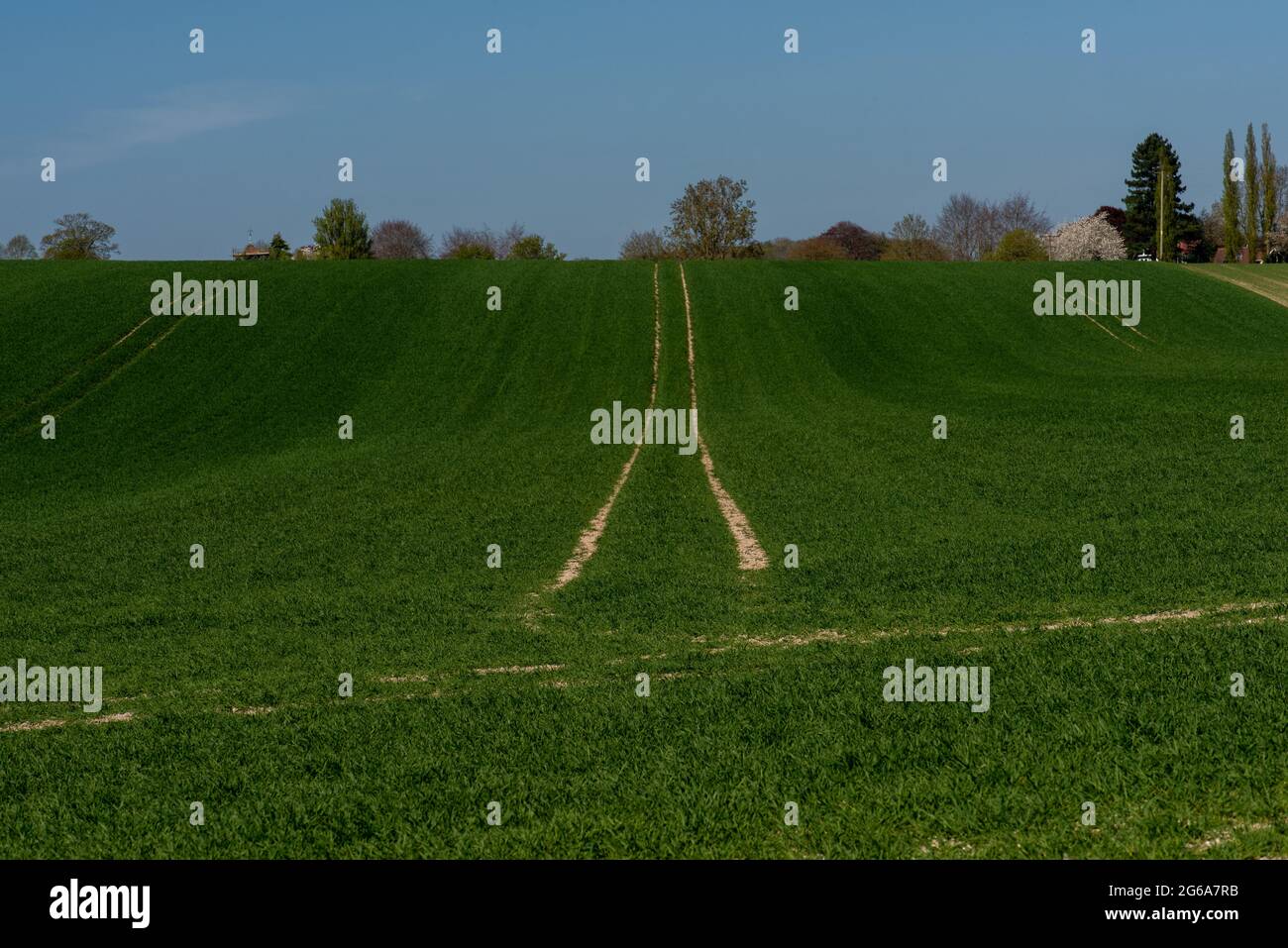 Farm field patterns hi-res stock photography and images - Alamy