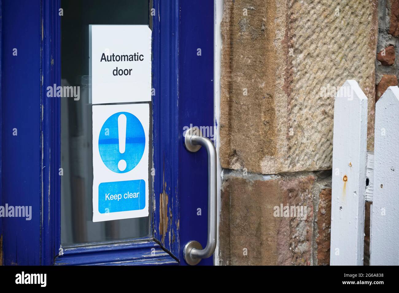 Automatic entry station hi-res stock photography and images - Alamy