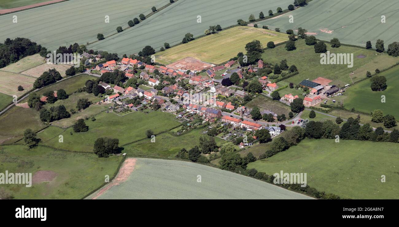 Village hamlet hi-res stock photography and images - Alamy