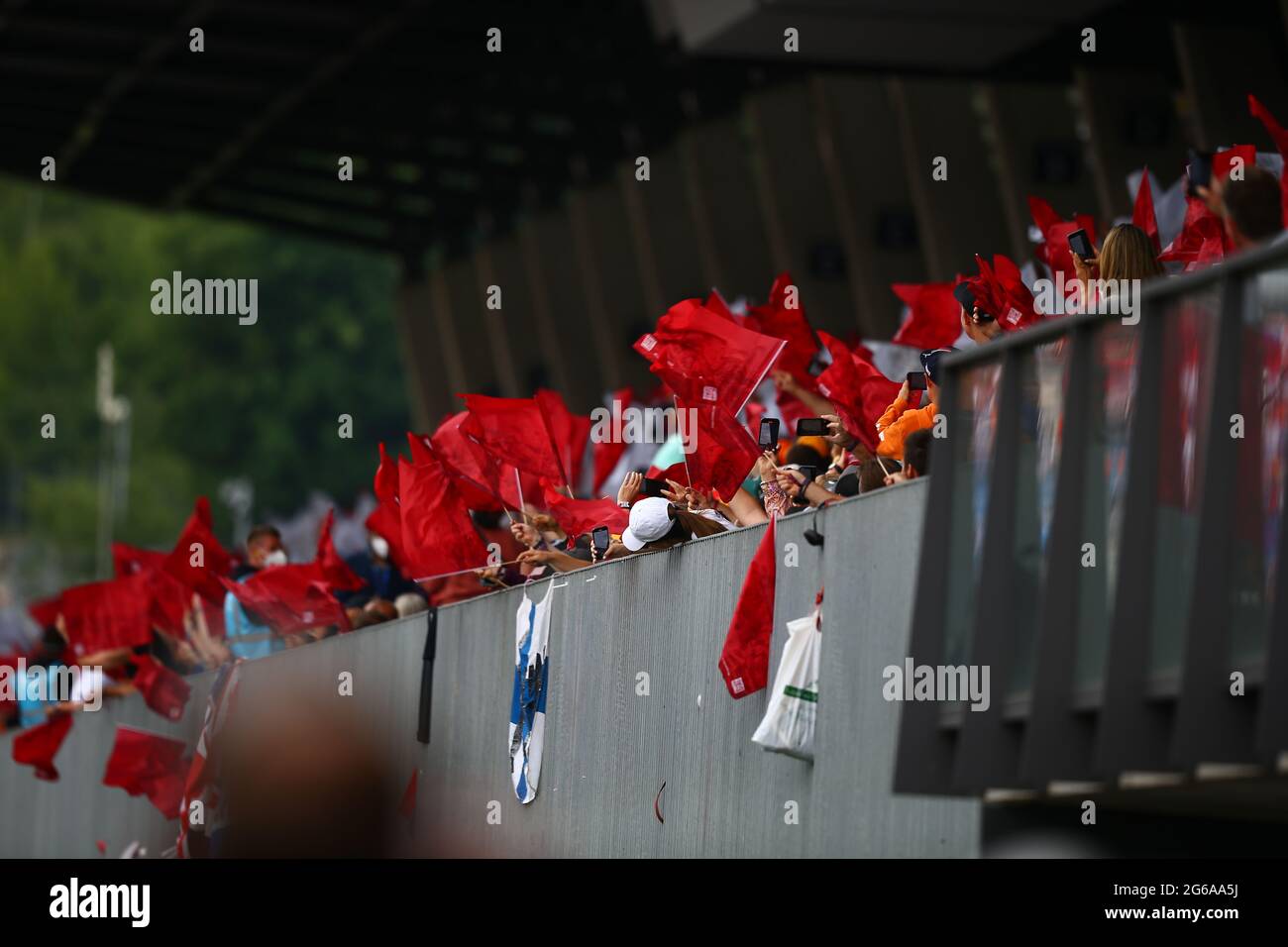 Grandstand formula 1 hi-res stock photography and images - Alamy